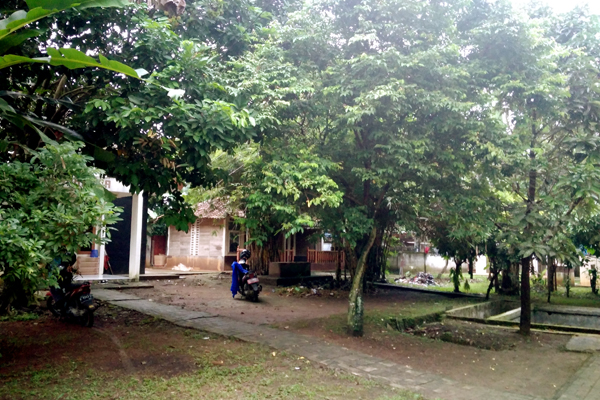 Padepokan Karang Tumaritis Dahulu Hutan Bambu Kini Rumah Bambu ...