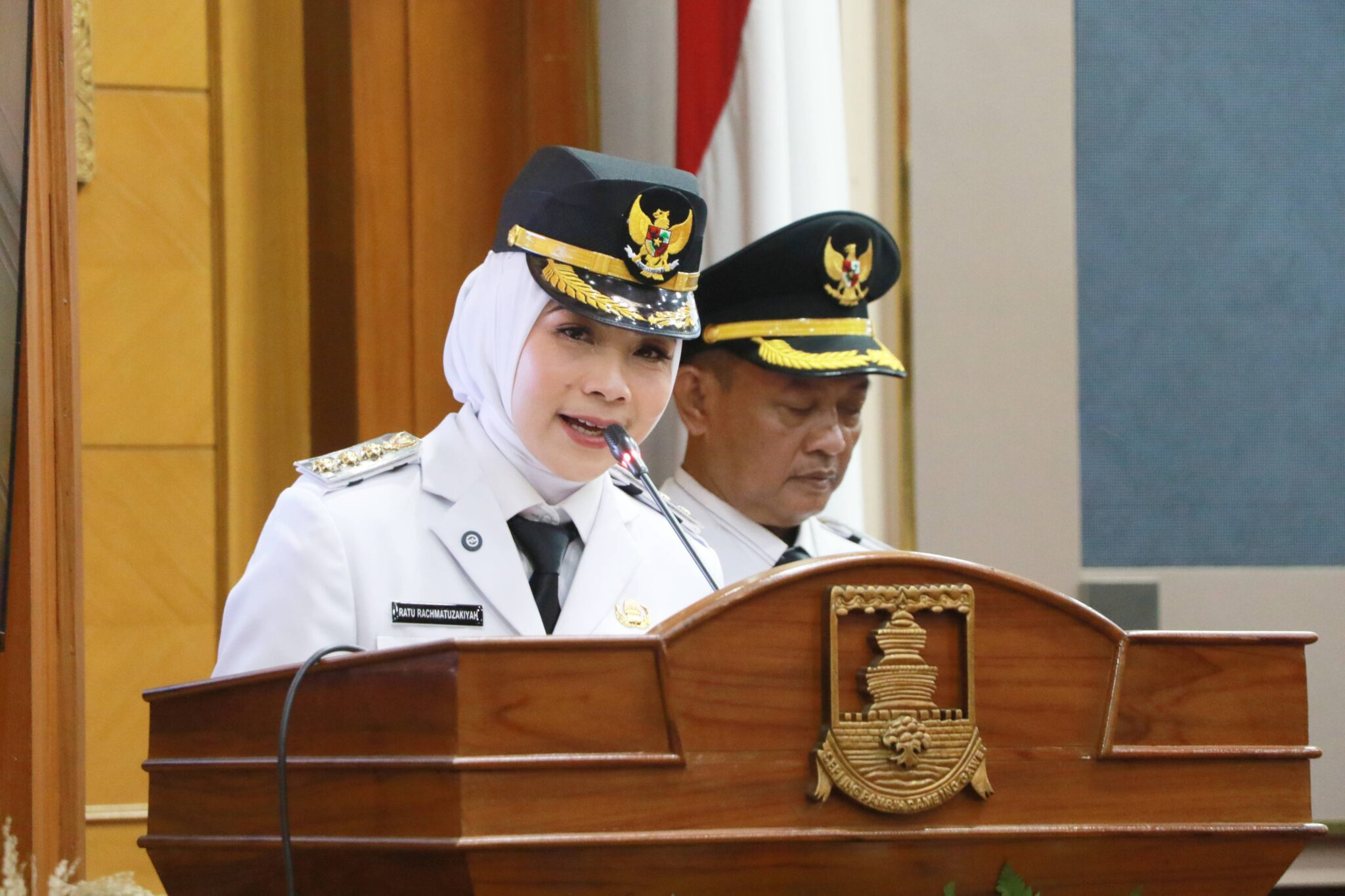 Dilantik Jadi Bupati Serang, Ratu Rachmatuzakiyah Usung Visi ‘Kabupaten ...